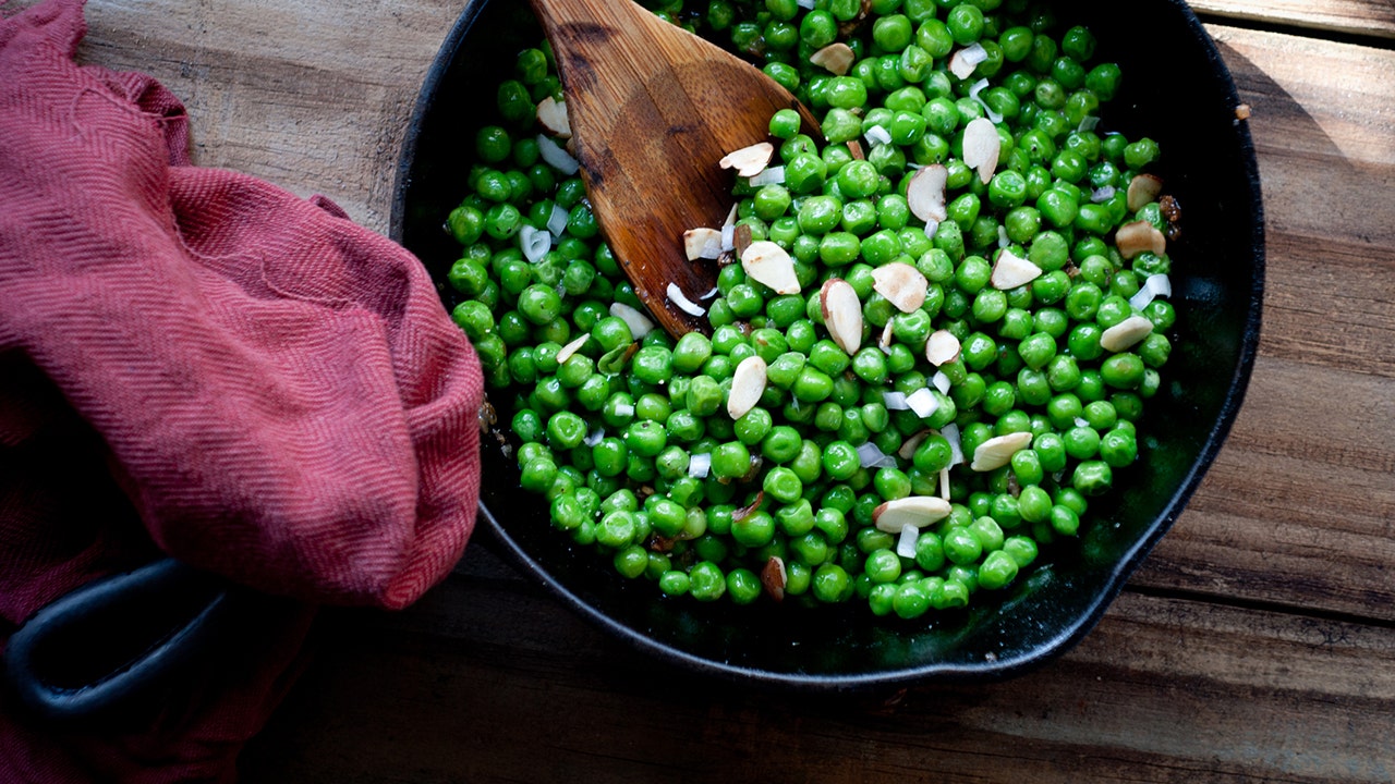 How cooking with a cast-iron skillet can benefit your health | Fox News