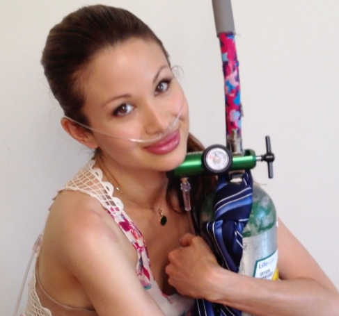 Singer reaches new heights with help of oxygen tank | Fox News