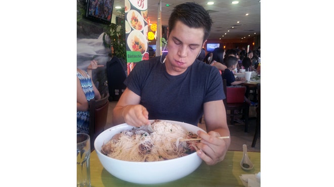 Wisconsin college student competitively eating way through school | Fox ...