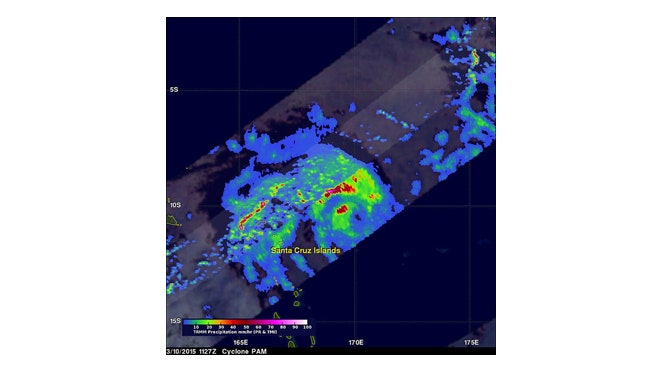 Powerful Cyclone Pam hits Pacific Ocean's Vanuatu islands | Fox News