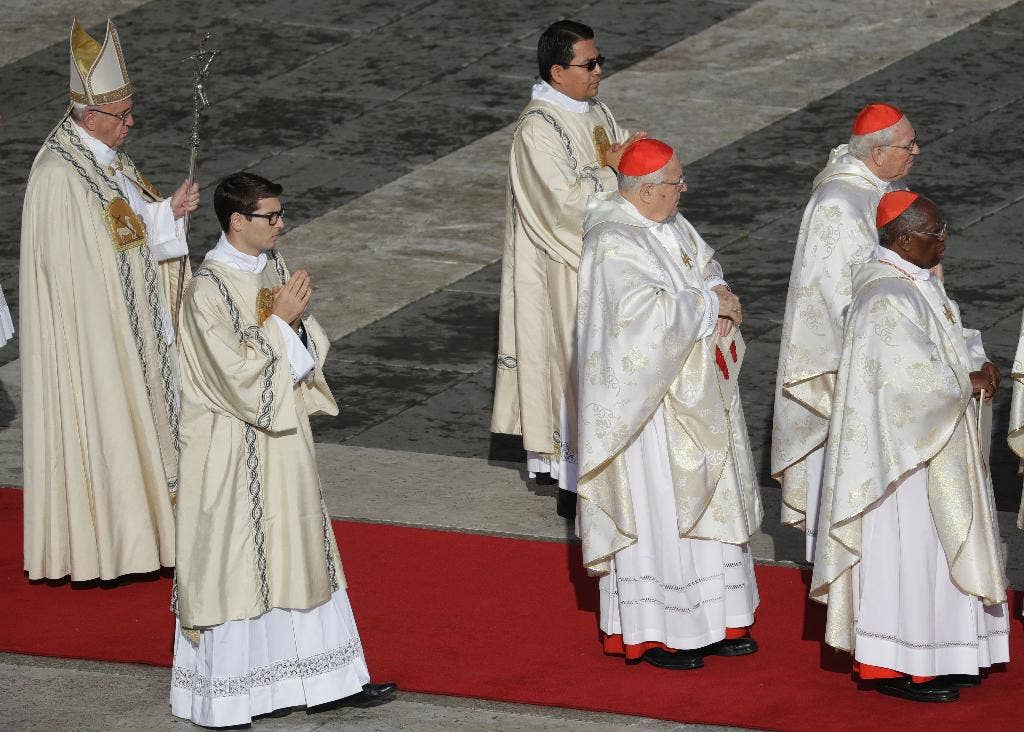 Pope shuts Holy Door, but urges: Stay open to reconciliation | Fox News
