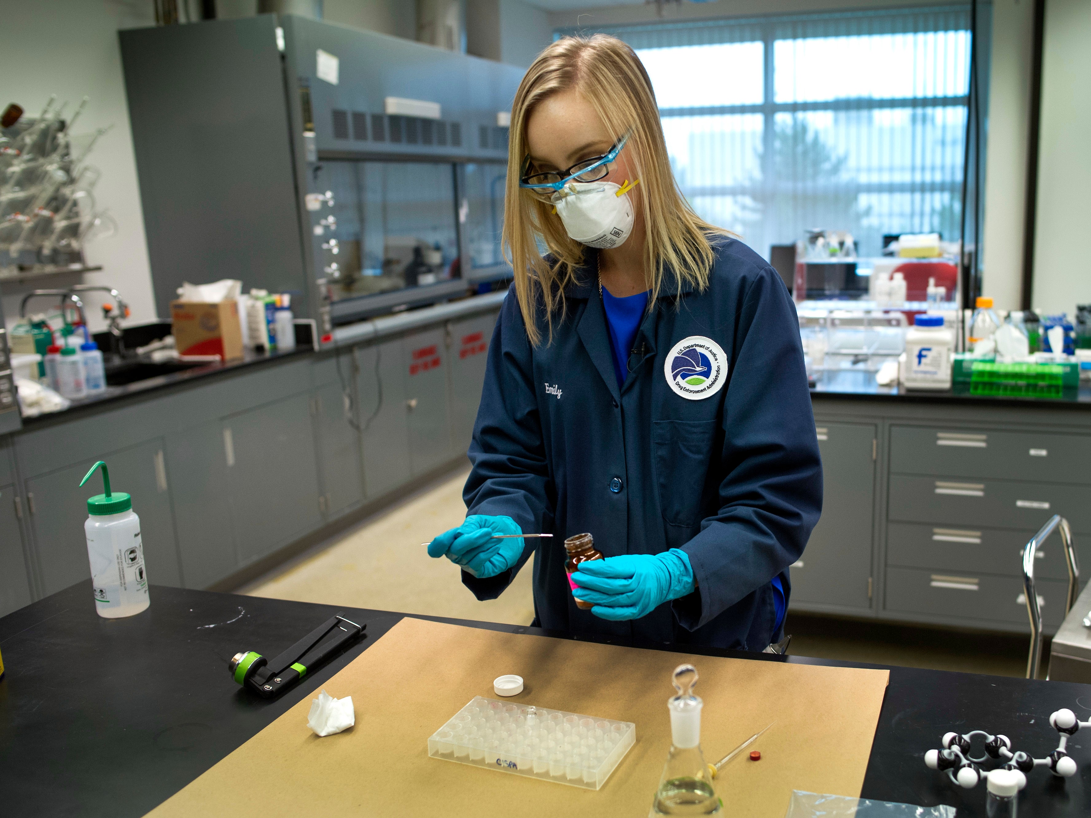 Inside the DEA: A chemist's quest to identify mystery drugs | Fox News