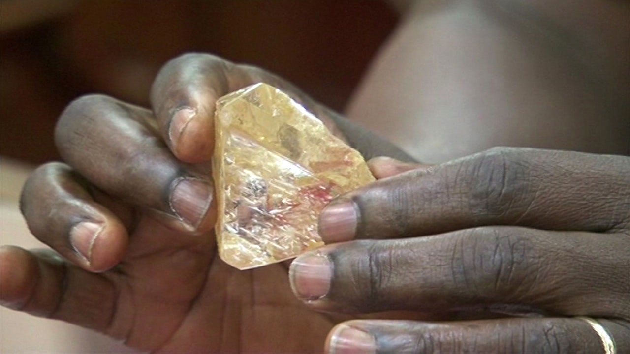 Sierra Leone pastor discovers 706-carat diamond in village | Fox News
