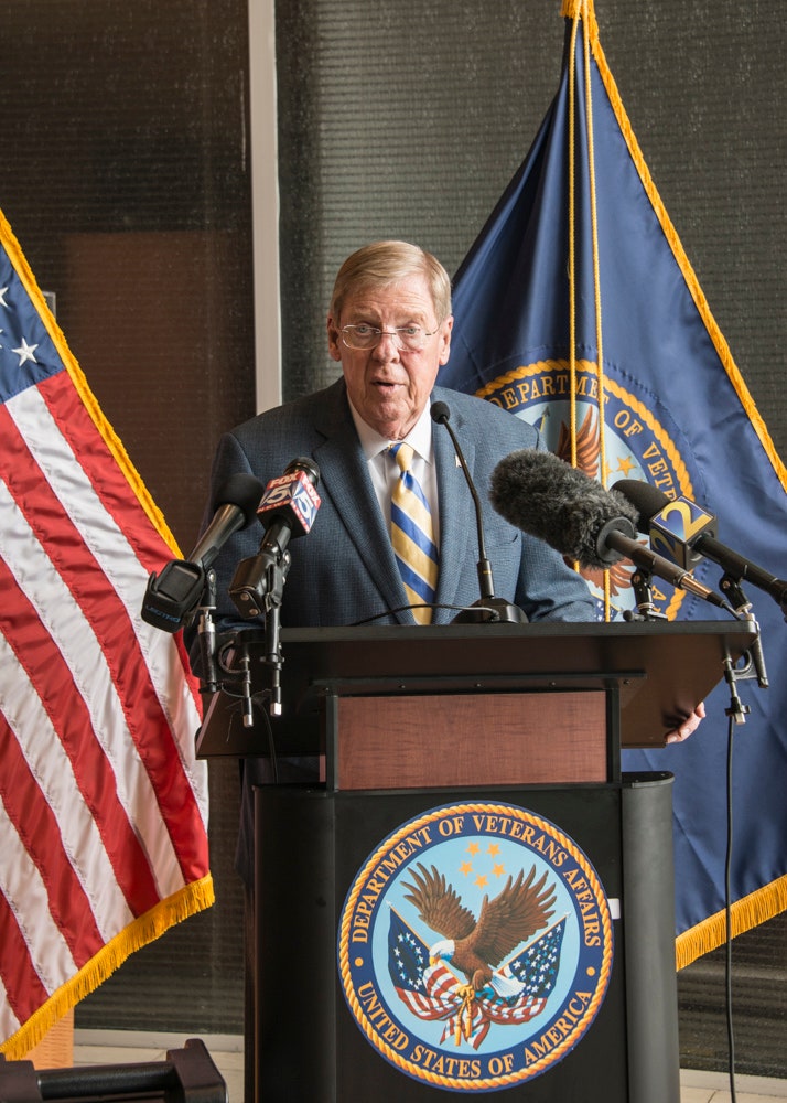 Republican Senator says McCain's legacy critics 'deserve a whippin ...