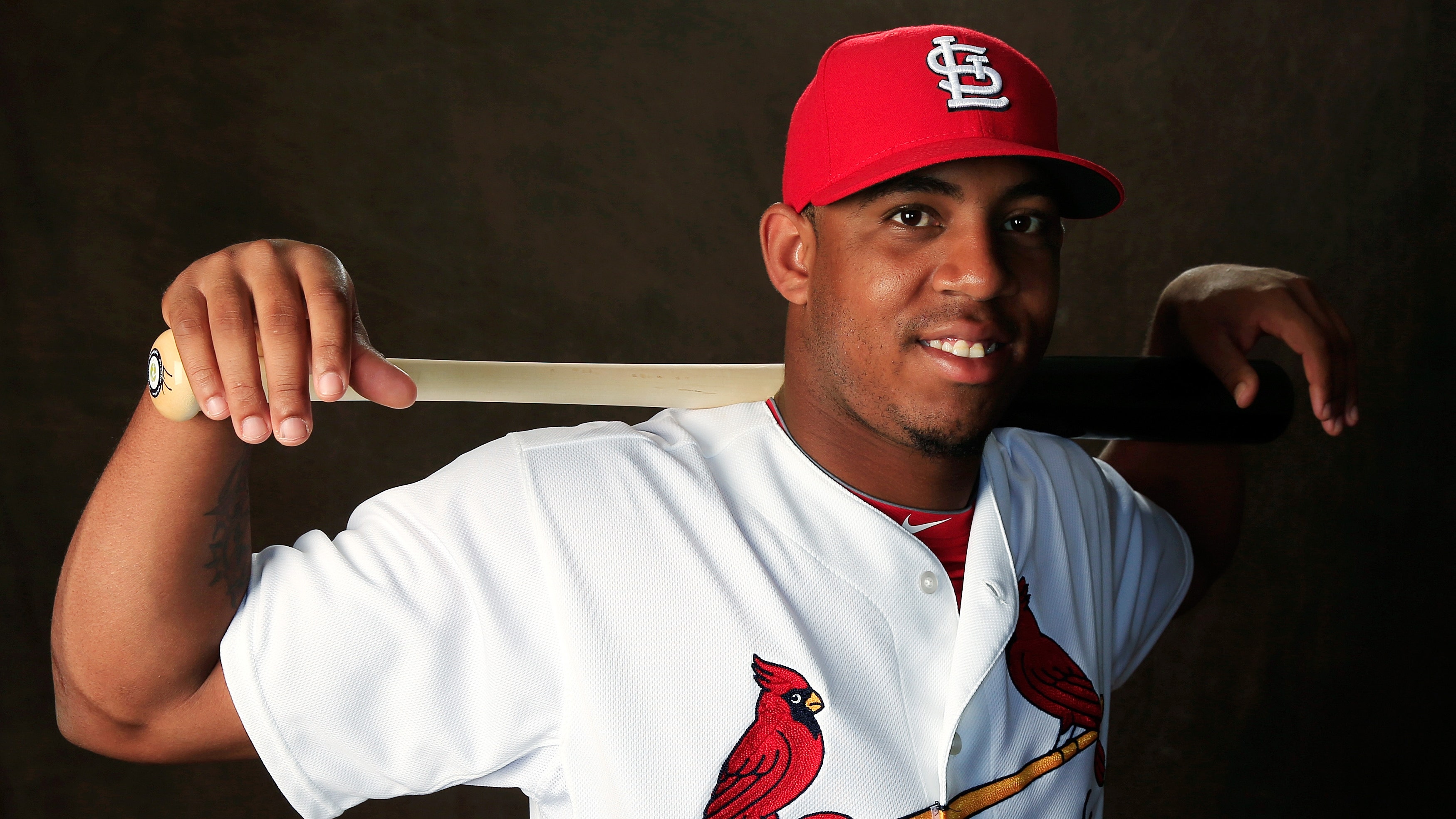 Longtime Cardinals fan auctioning off memorabilia to help Oscar Taveras ...