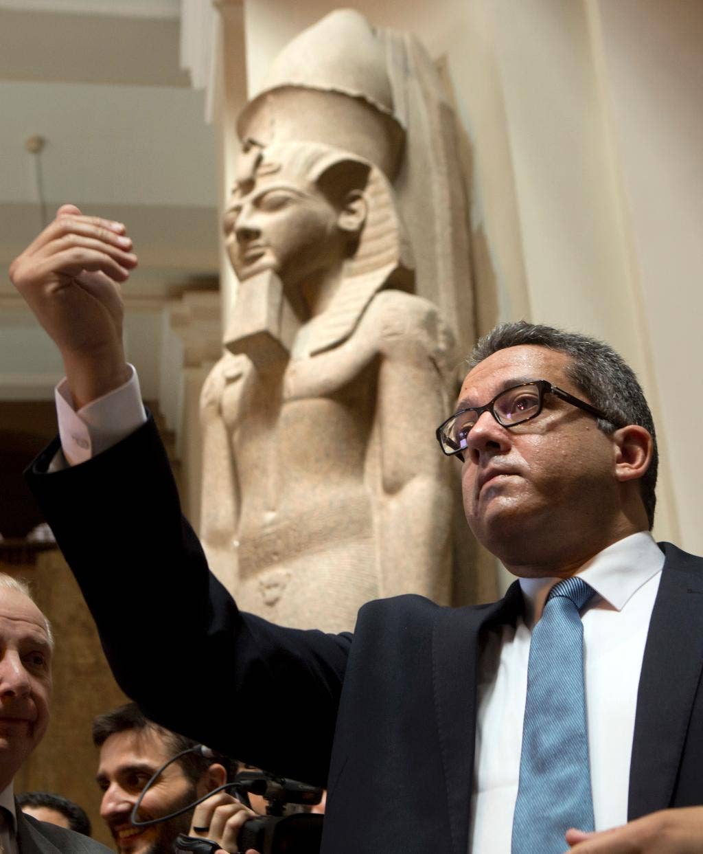 Egypt unveils oldest papyrus, details on pyramid-builders | Fox News