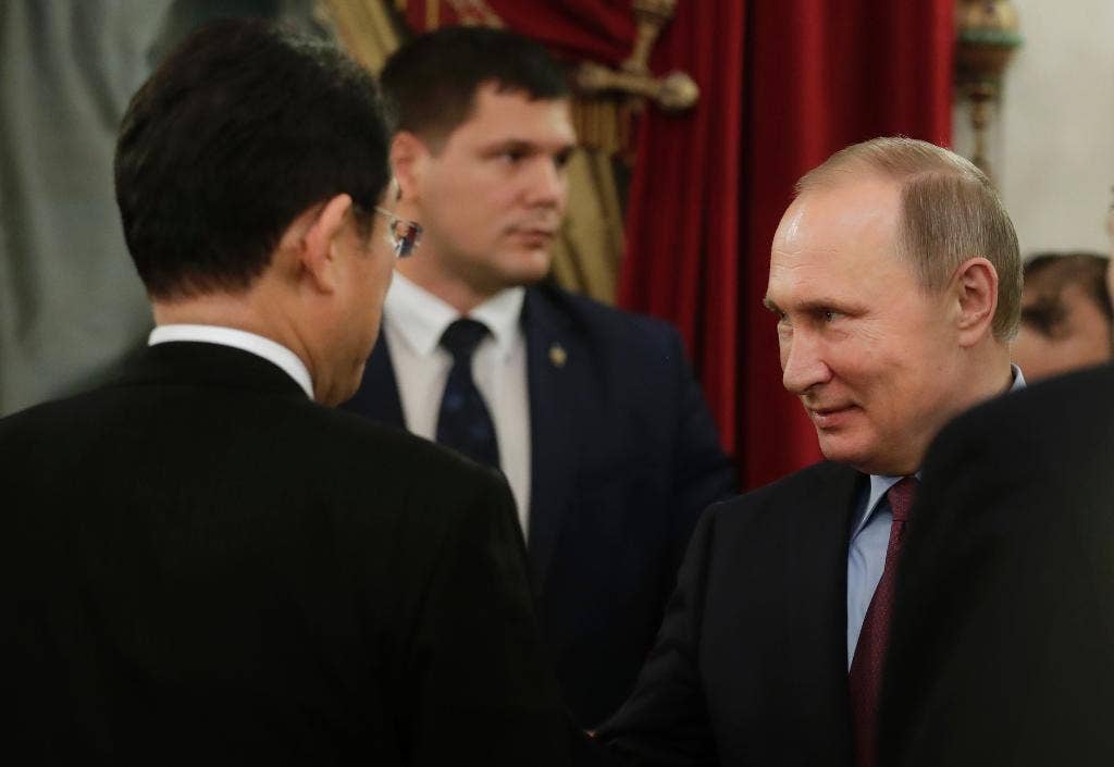 Japan's FM meets Putin in St. Petersburg before Tokyo visit | Fox News