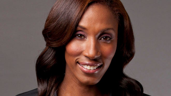 Basketball star Lisa Leslie goes from court to kitchen for Thanksgiving ...
