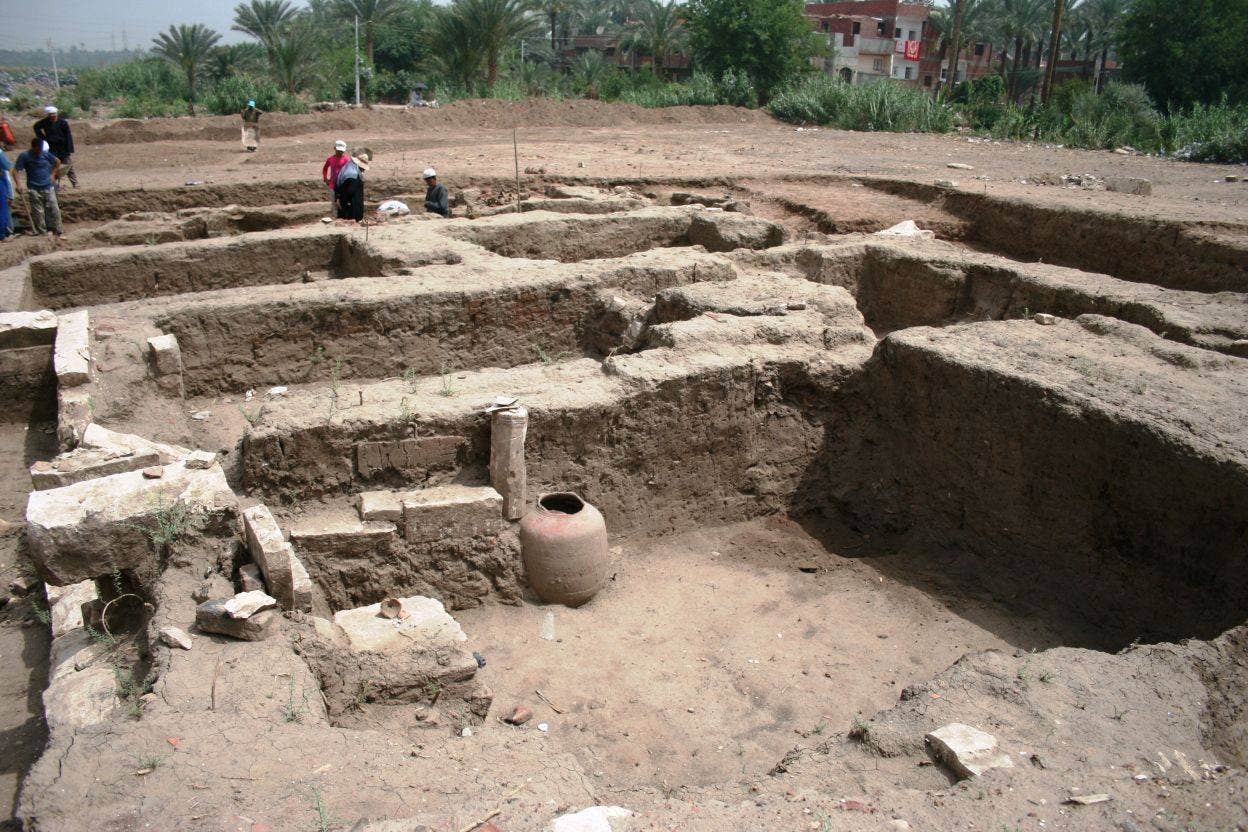 Massive ancient building discovered in Egypt | Fox News