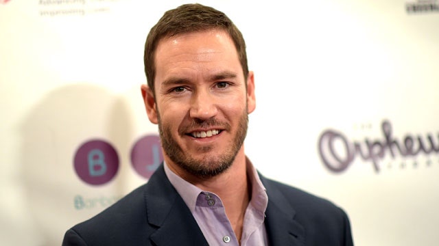 Mark-Paul Gosselaar on starring opposite Bruce Willis and 'Saved by the ...