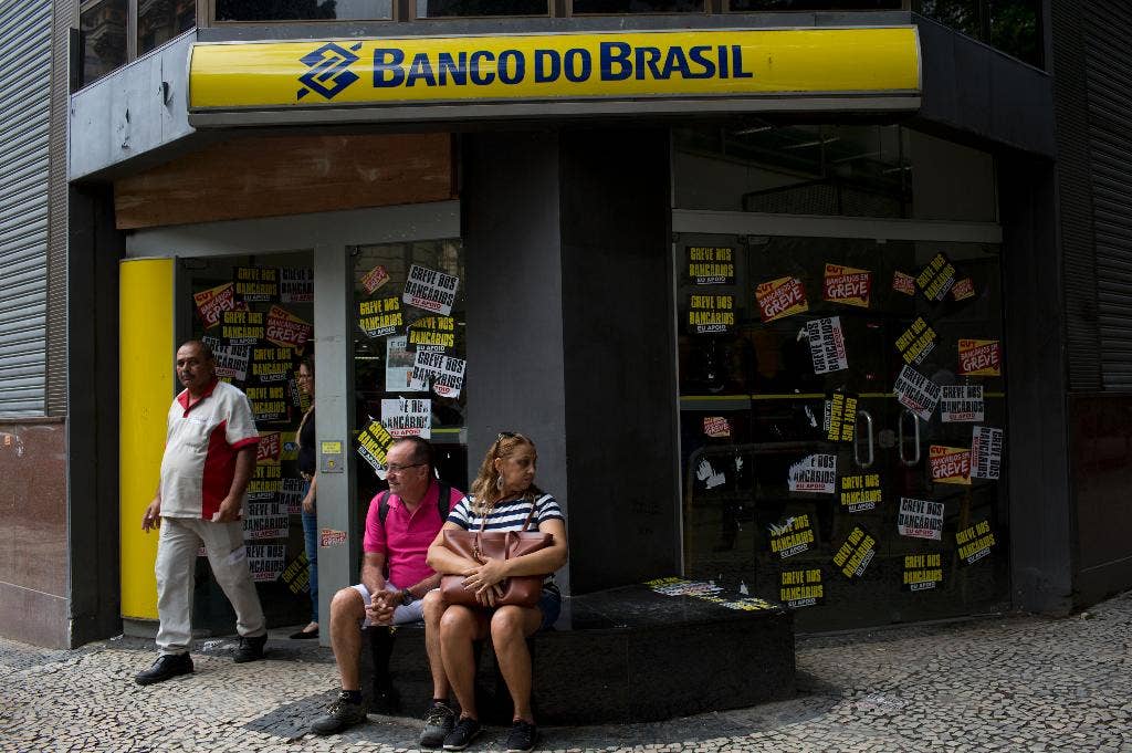 Brazilian bank strike reaches 1 month, longest in 12 years | Fox News