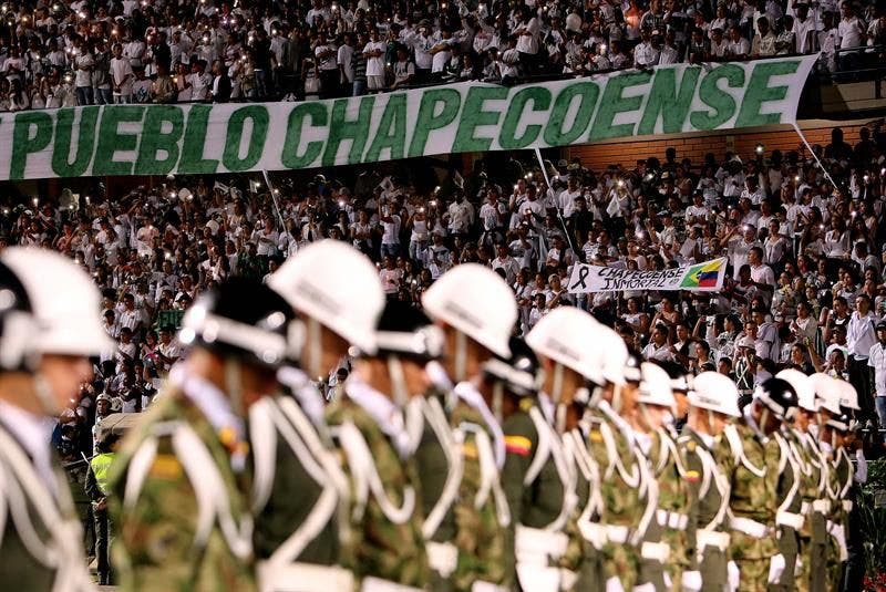 Grieving fans in 2 stadiums pay tribute to Brazilian soccer team ... Grieving fans in 2 stadiums pay tribute to Brazilian soccer team ...
