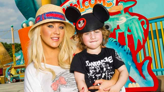 Christina Aguilera to MediaTakeOut Website: I Did Not Beat Max! | Fox News