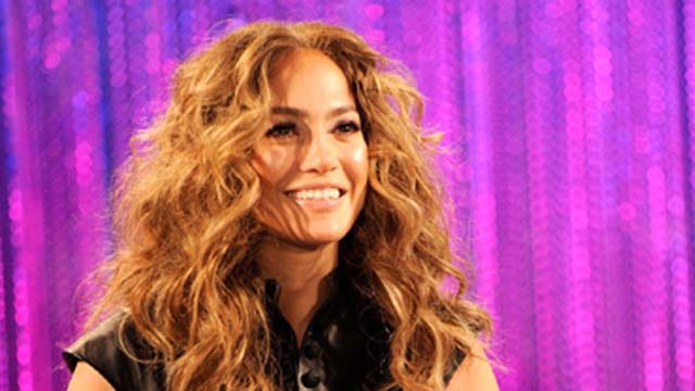 Jennifer Lopez and William Levy New Music Video "I'm Into You" Released ...