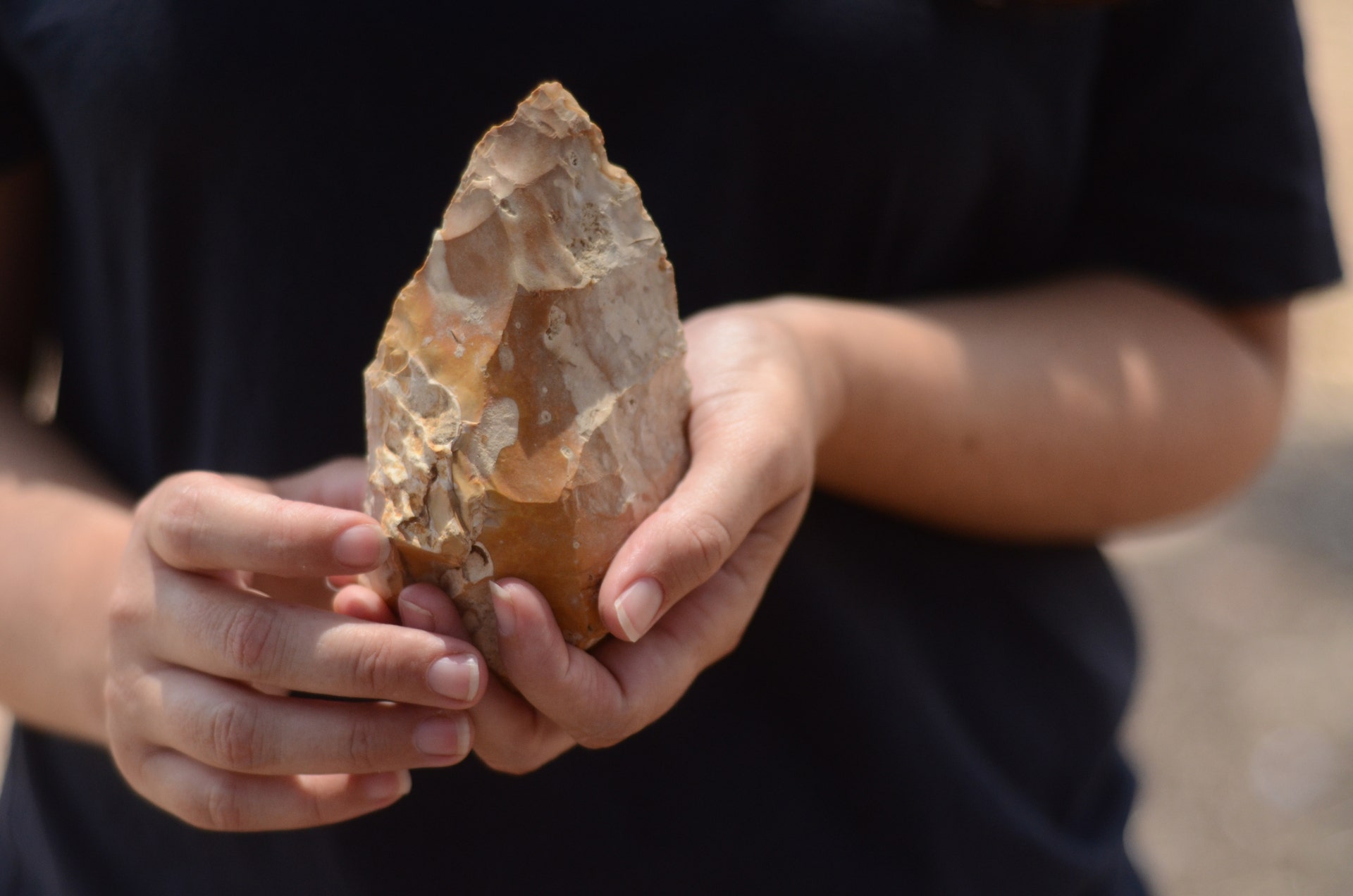 Prehistoric 'paradise' with trove of flint axes discovered in Israel ...