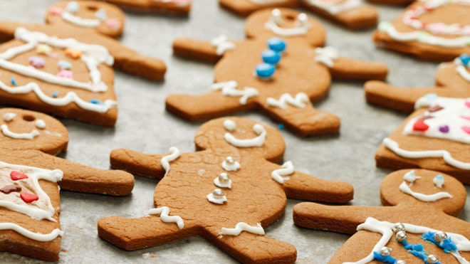 How to dress up your holiday gingerbread man | Fox News