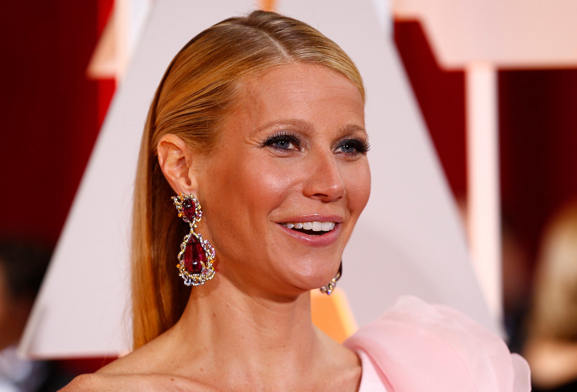 Gwyneth Paltrow Is Selling 90 Supplements Now Fox News