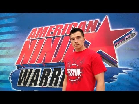 Dash cam records moment MMA fighter saves choking motorist | Fox News