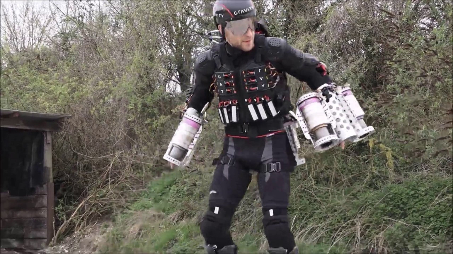 Iron Man is real: British inventor builds flight suit | Fox News