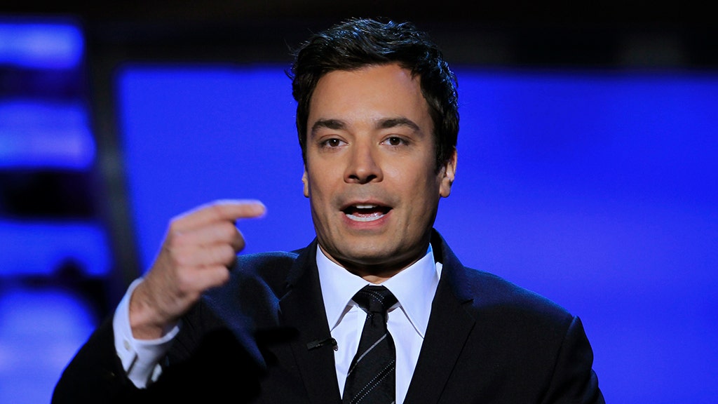 Jimmy Fallon gives surprise speech at Stoneman Douglas graduation | Fox ...