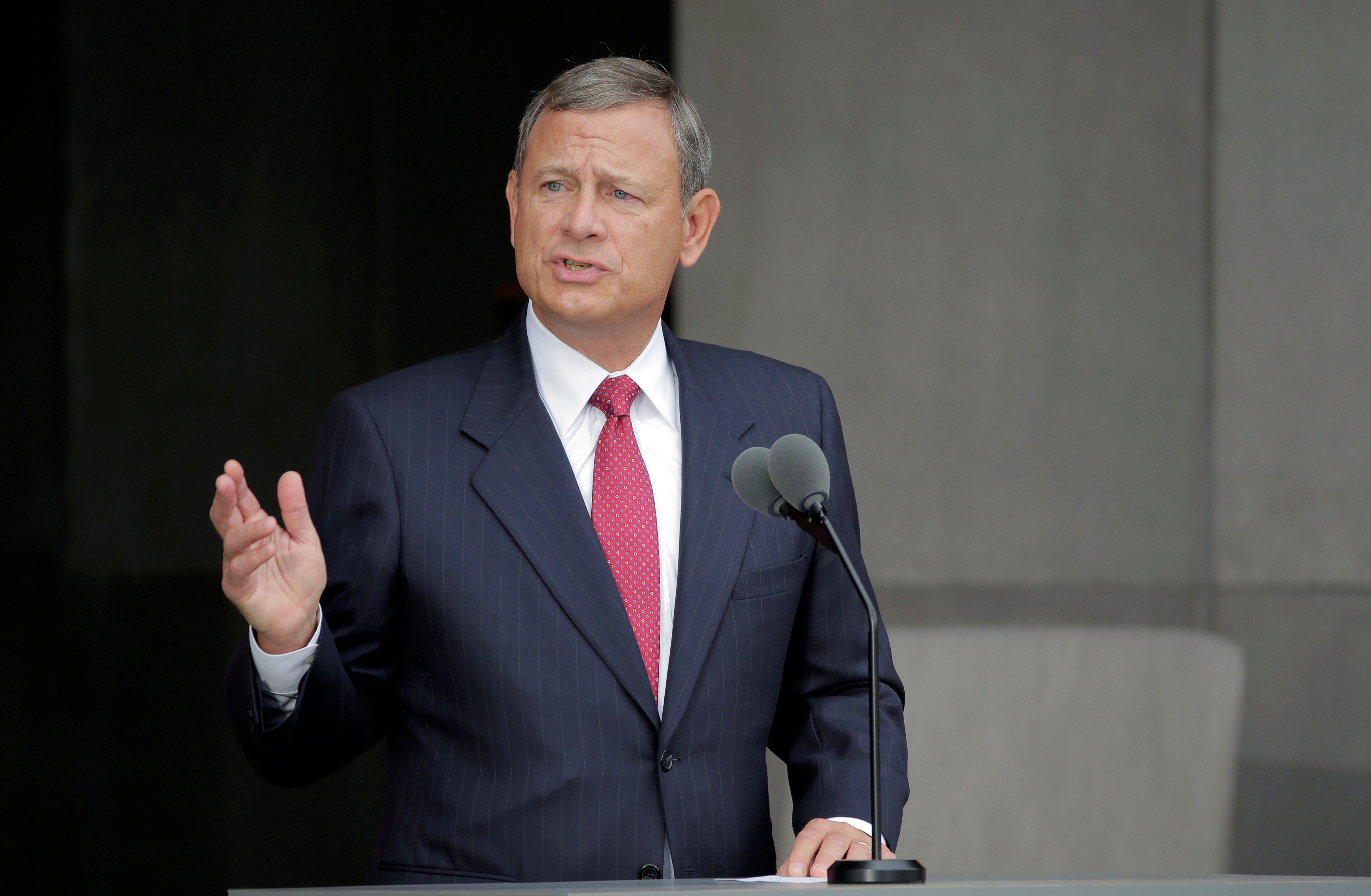 John Roberts the new 'swing' justice? With Kennedy out, chief poised to ...