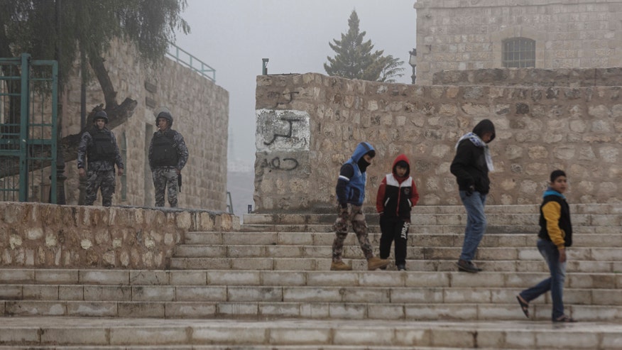 Canada, UK tourists hid in Jordan castle during gun fight | Fox News