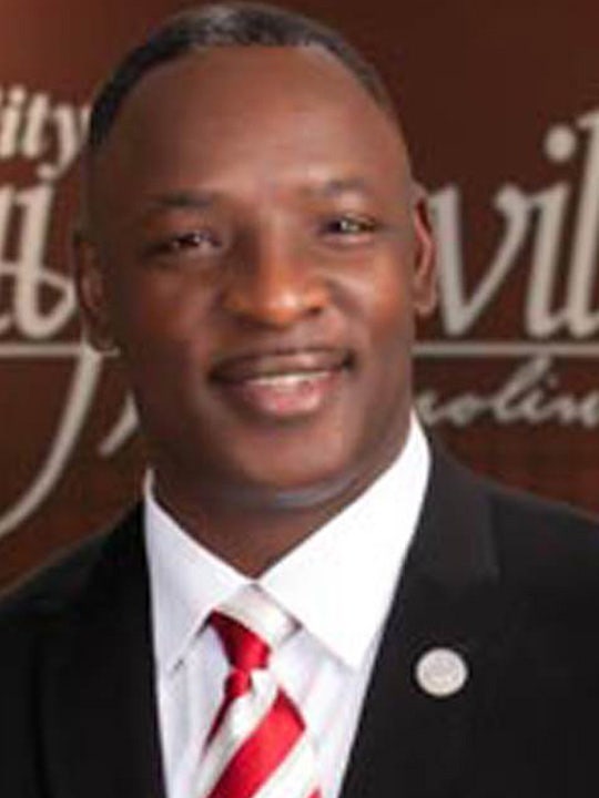 North Carolina pastor helps disarm man who enters church with gun | Fox ...