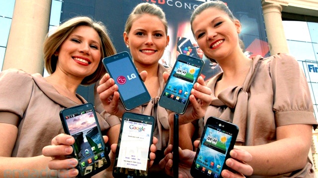 LG Unveils World's First 3D Smartphone | Fox News