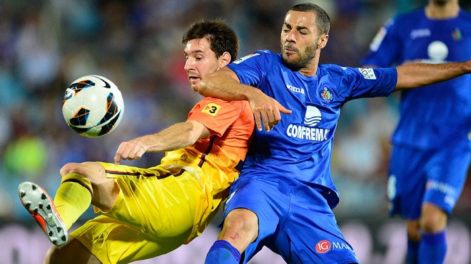 Soccer Roundup: Messi Can't be Stopped, Chicharito Gets his Footing ...