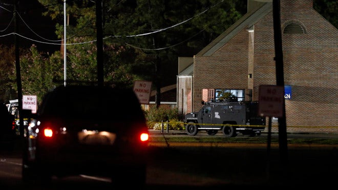 Second hostage shot in Louisiana bank standoff dies in hospital | Fox News