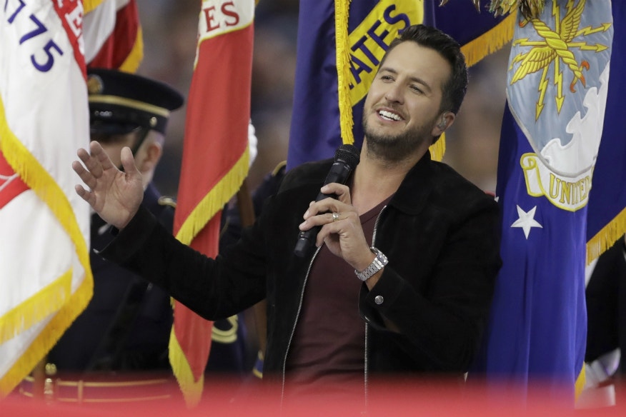 Luke Bryan nails National Anthem at Super Bowl LI | Fox News