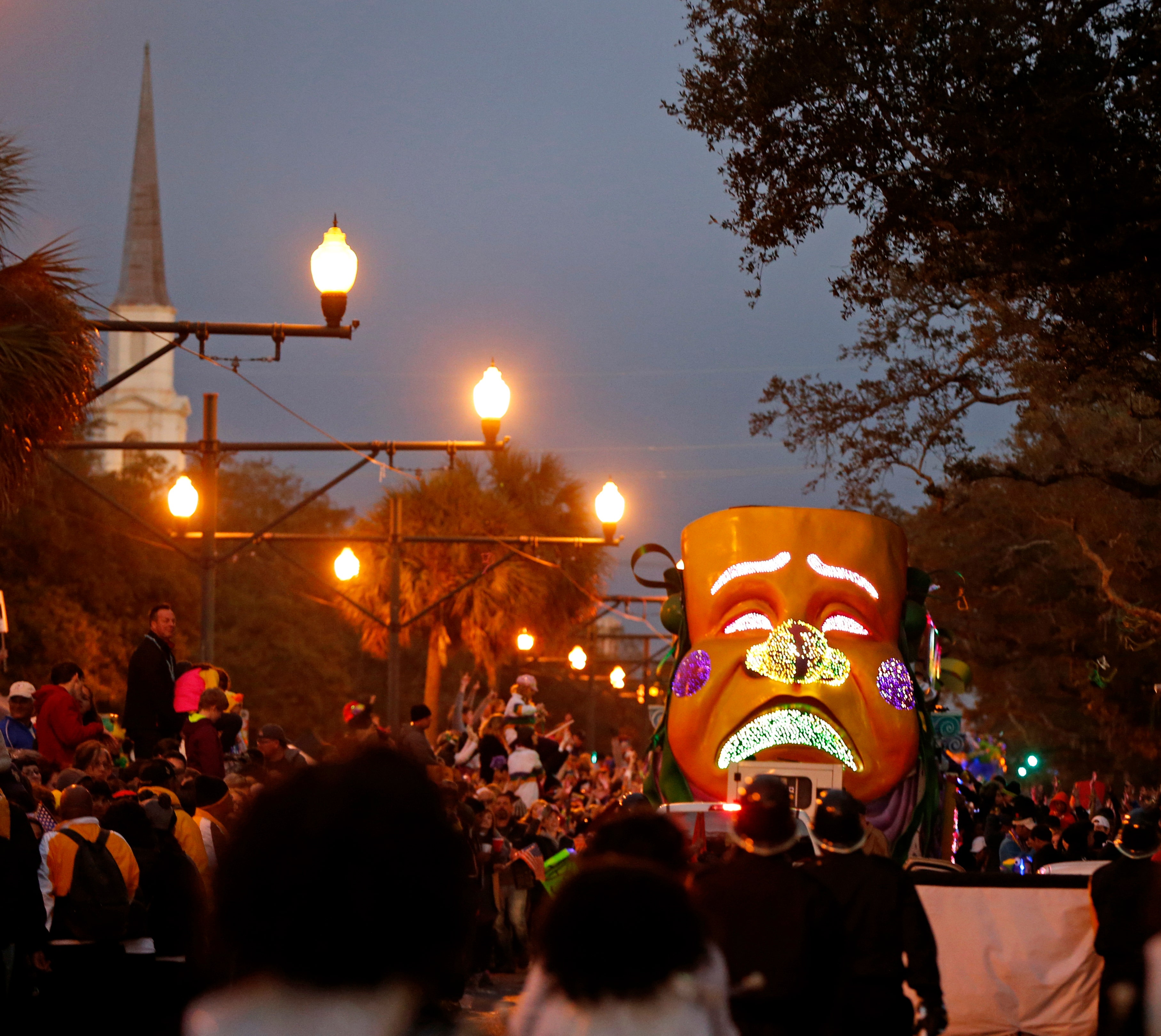 Parades, floats, costumes mark Fat Tuesday in New Orleans | Fox News