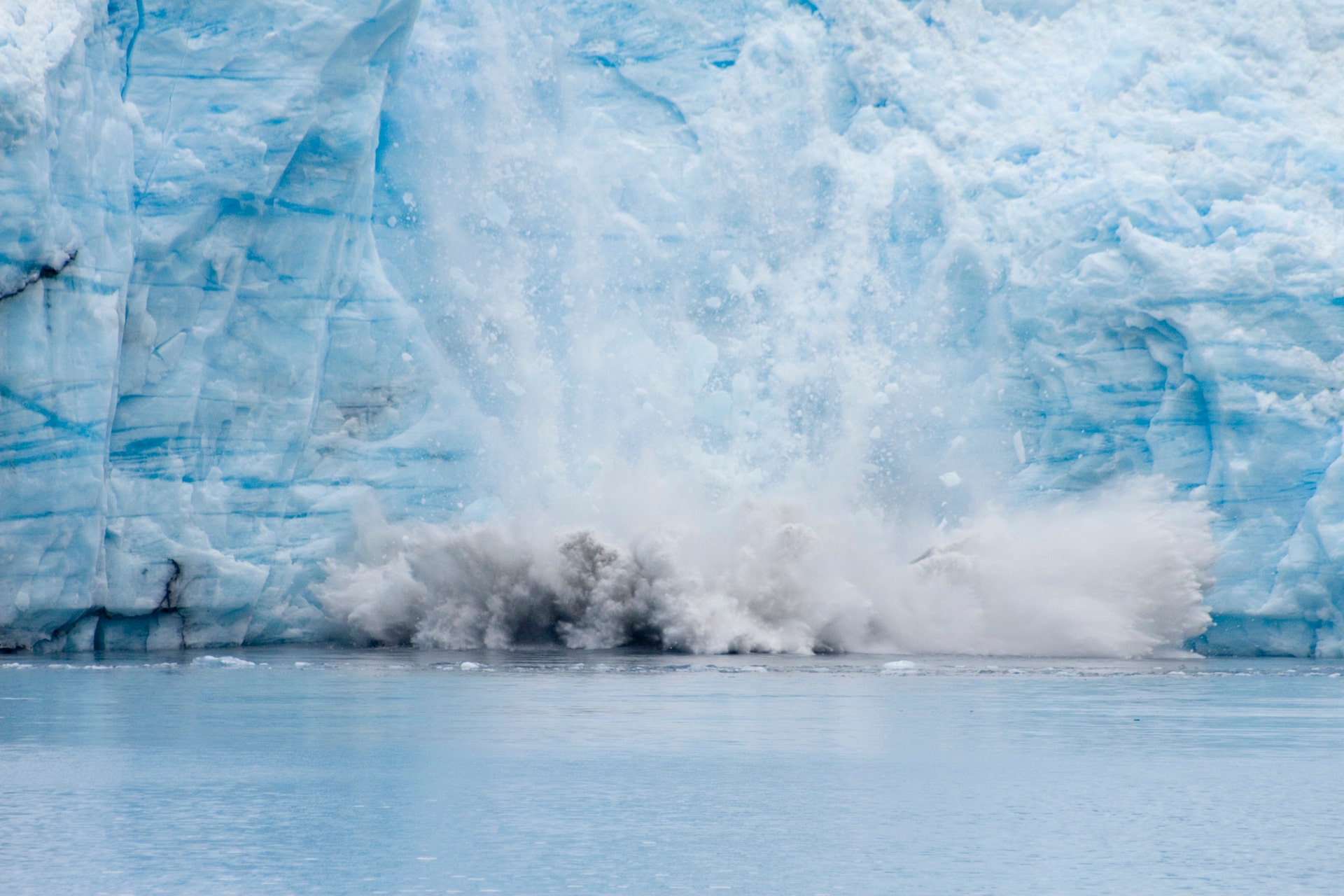 Ice sheet 60 times the size of England could melt, causing 4m sea-level ...