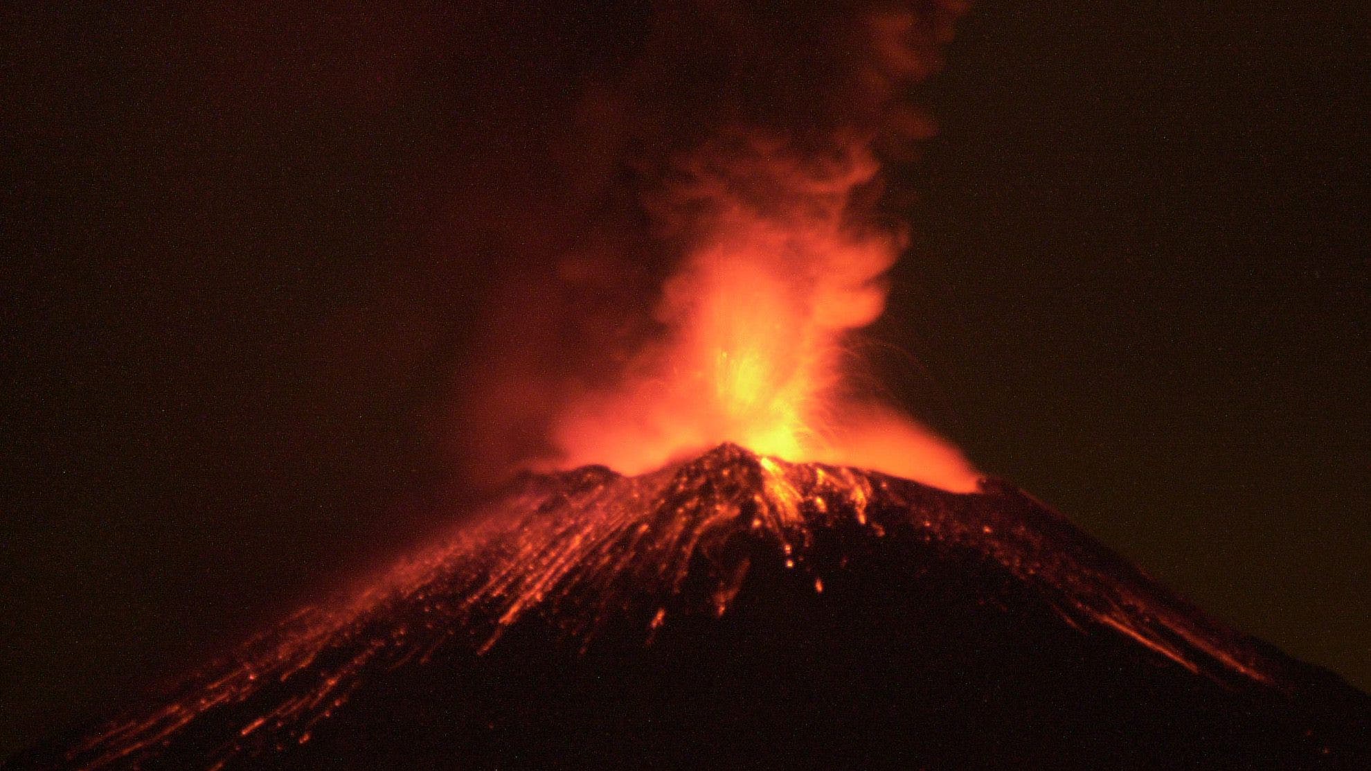 Mexico's Popocatepetl volcano erupts, sends up 6,500-foot column of ...