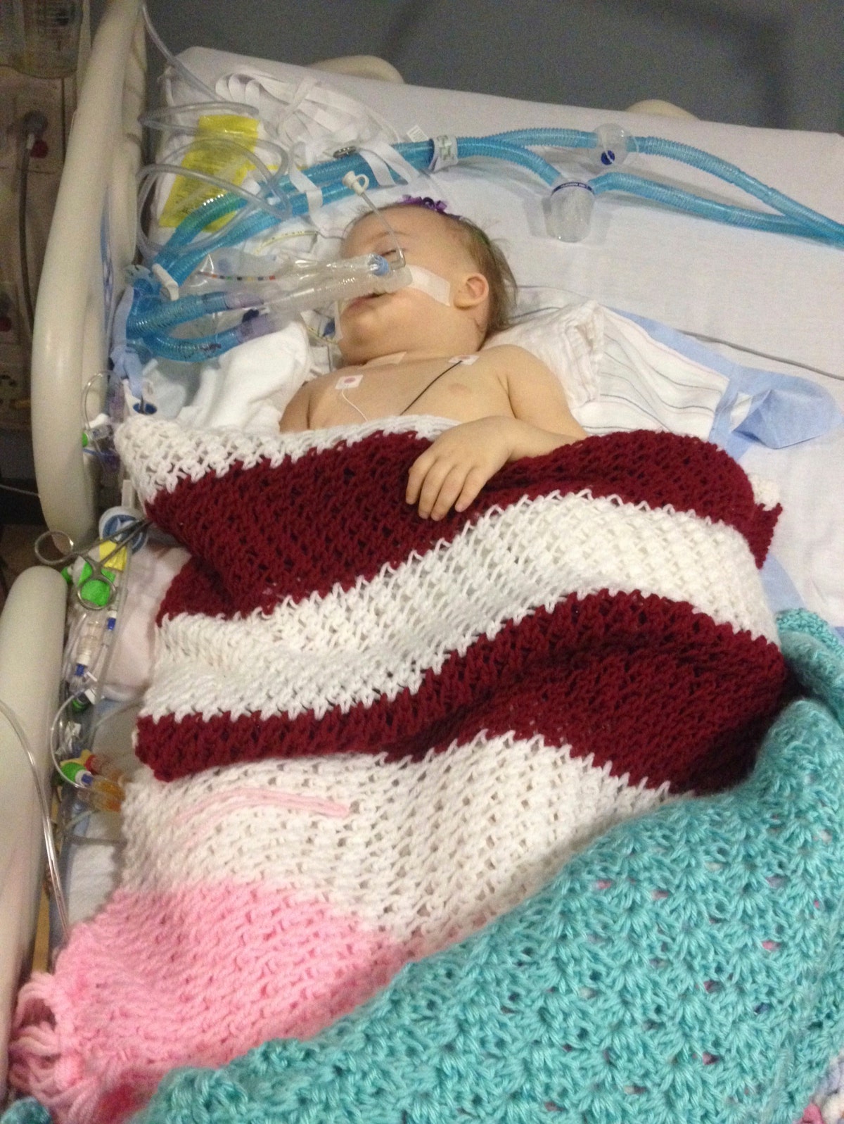 Toddler at center of brain death test battle between parents and ...