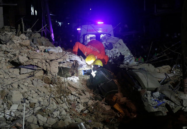 At least 8 dead in building collapse in Nigeria's Lagos | Fox News
