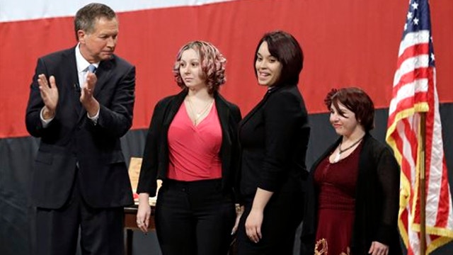Ohio governor honors Cleveland women held captive for decade | Fox News