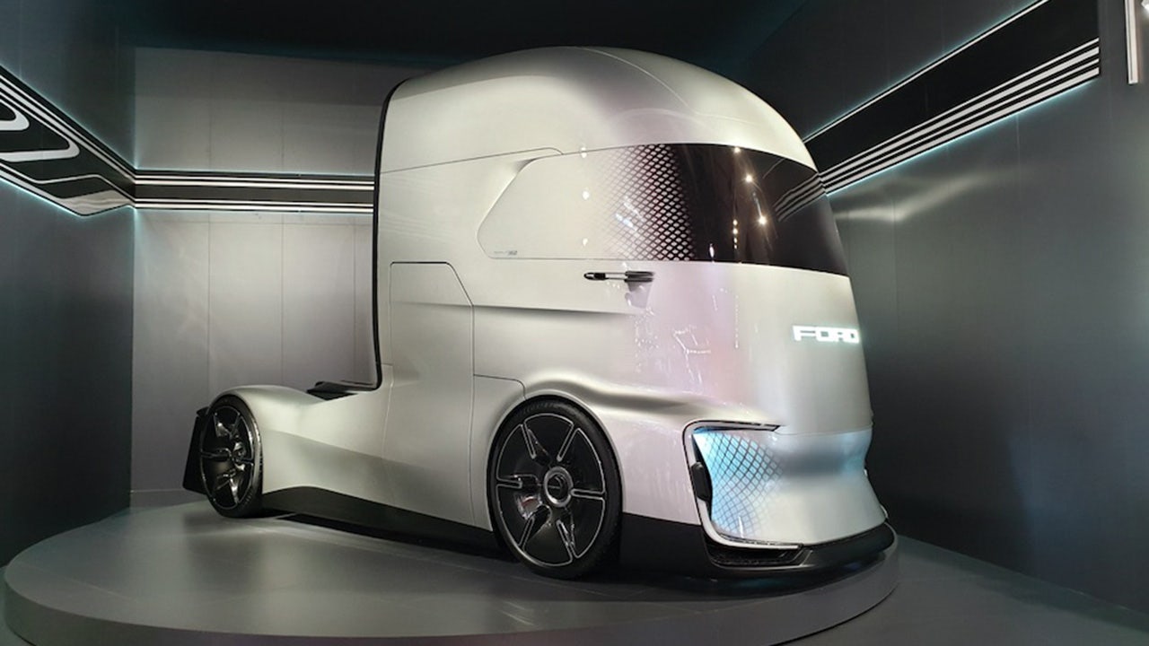 Ford F-Vision offers a look at the self-driving semi of the future ...