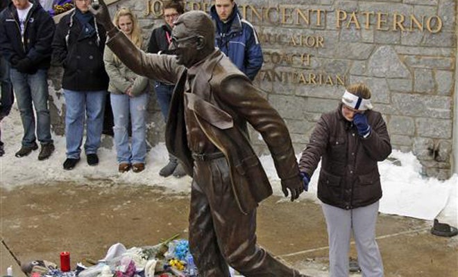Ex-players ask Penn State to bring back Joe Paterno statue | Fox News