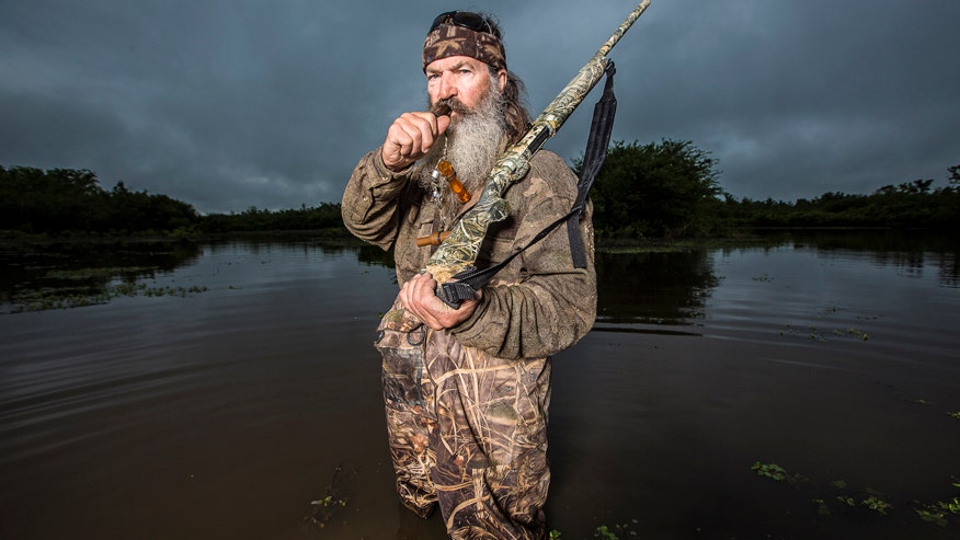 'Duck Dynasty' star Phil Robertson won't hold back in new TV show | Fox ...