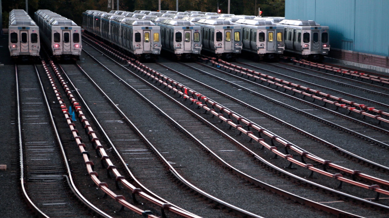 Philadelphia transit agency pushes strikers to work on Election Day ...