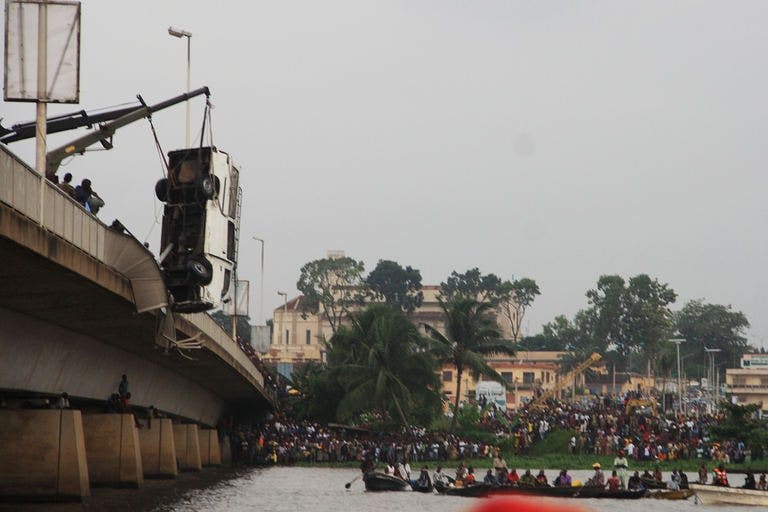 At least 20 feared dead after minibus veers off bridge in Benin | Fox News