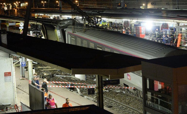 Search for survivors after deadly Paris train crash | Fox News