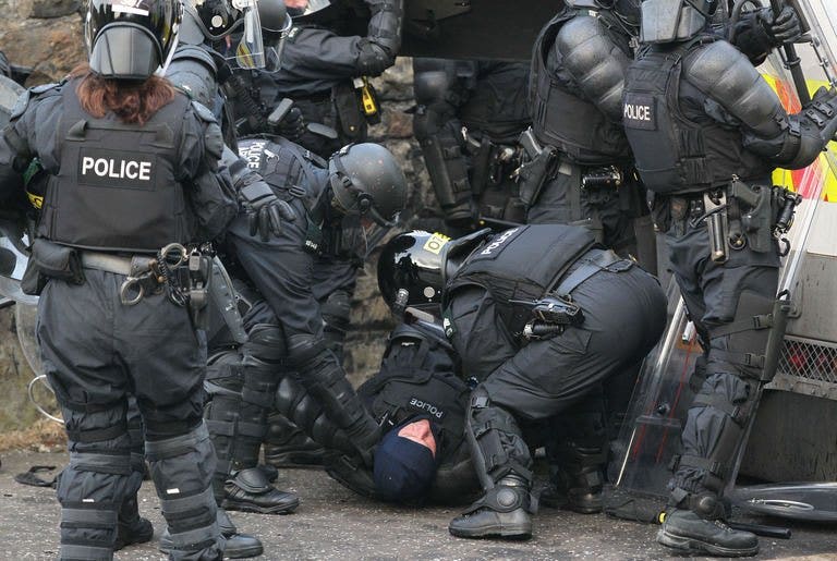 N. Ireland police reinforced after night of riots | Fox News