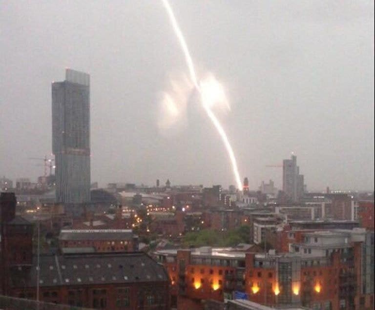 Lightning strikes, flooding cause UK travel chaos | Fox News