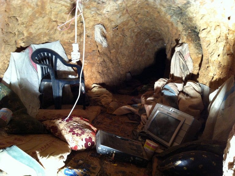 Syria rebel 'moles' wage battle from underground tunnels | Fox News