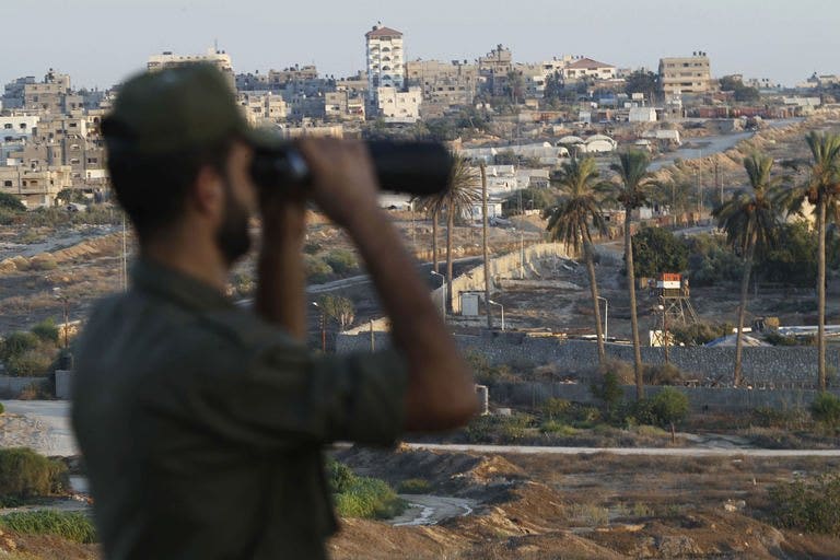 Egypt tanks cross fence leading to Gaza | Fox News