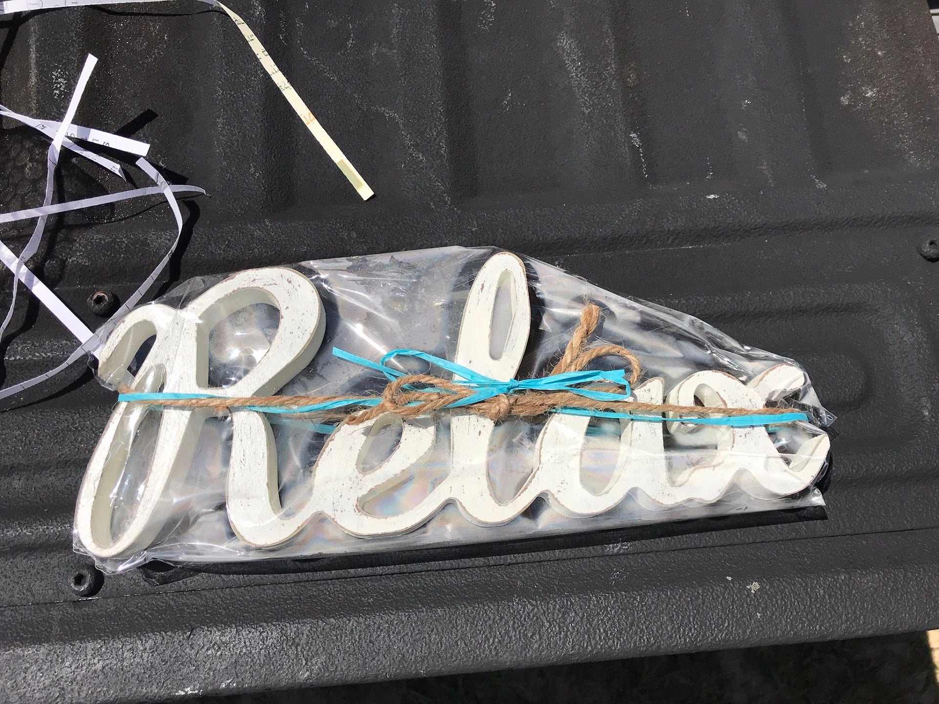 Bomb squad opens suspicious package, reportedly finds 'relax' sign ...