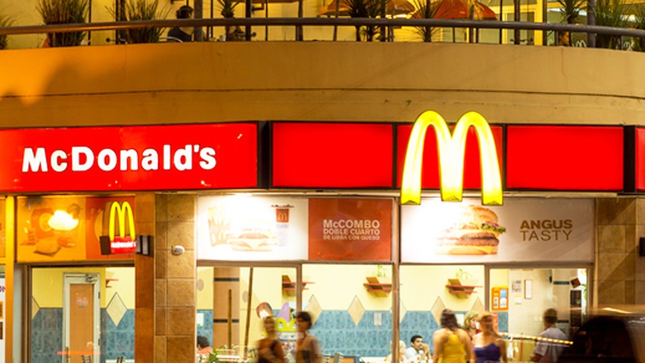 McDonald's accepting Snapchat 'Snaplications' to lure millennial ...