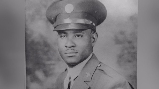 Richard Overton, oldest living WWII combat veteran, turns 111 | Fox News